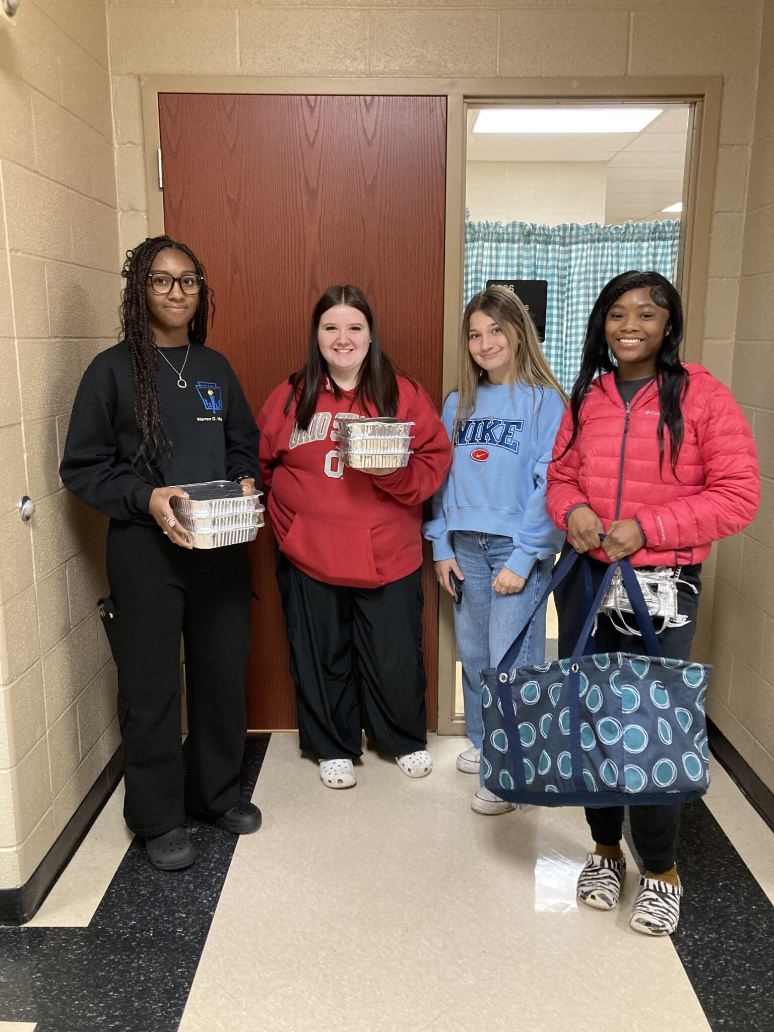 Making a Difference, One Apple Crisp at a Time – Warren G. Harding High ...